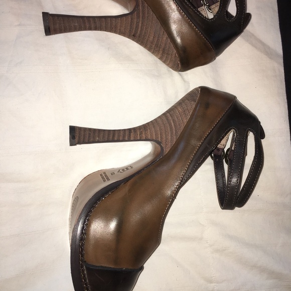 Leon Max | Shoes | Leon Max Of Max Studio Platform Heel Nwot | Poshmark